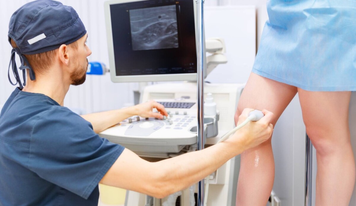 ¿Qué es un angiólogo? Funciones y salidas profesionales - Función Activa