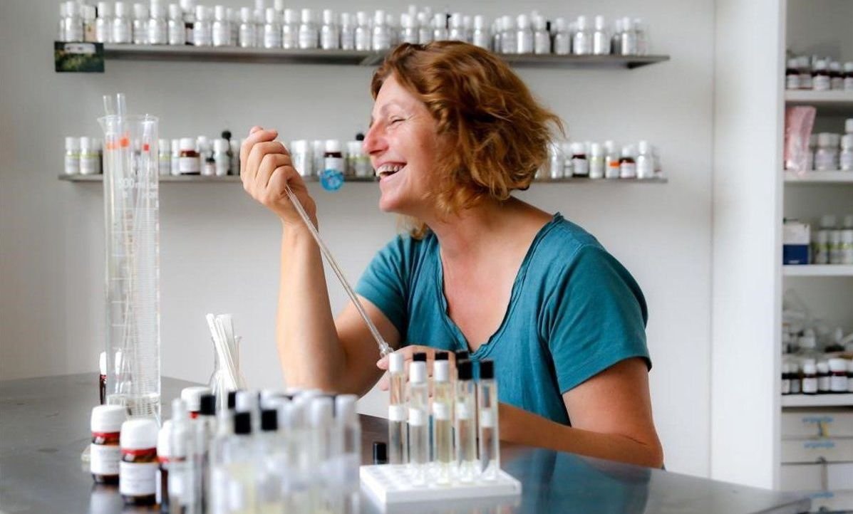 ¿Cuál es la función de un perfumista? - Función Activa