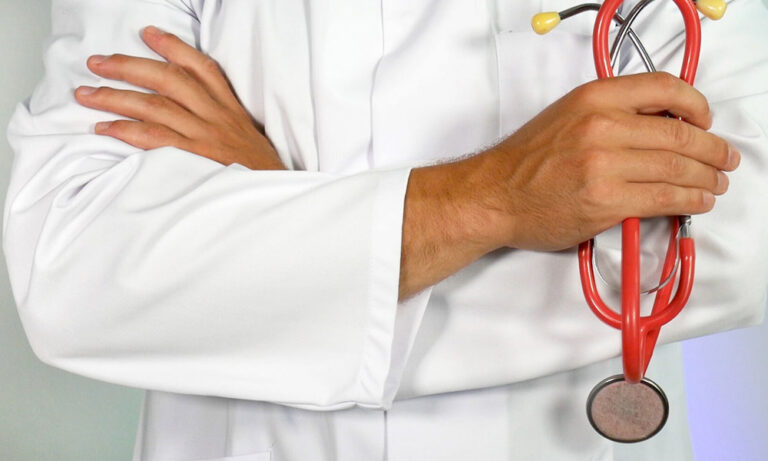 ¿Qué hace un médico internista? - Función Activa